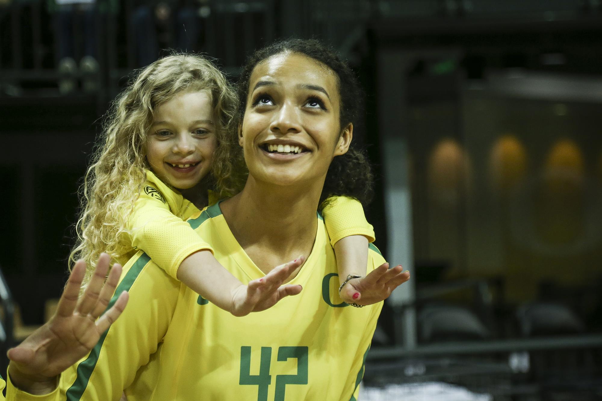 Karson Bacon - Women's Volleyball - University of Oregon Athletics