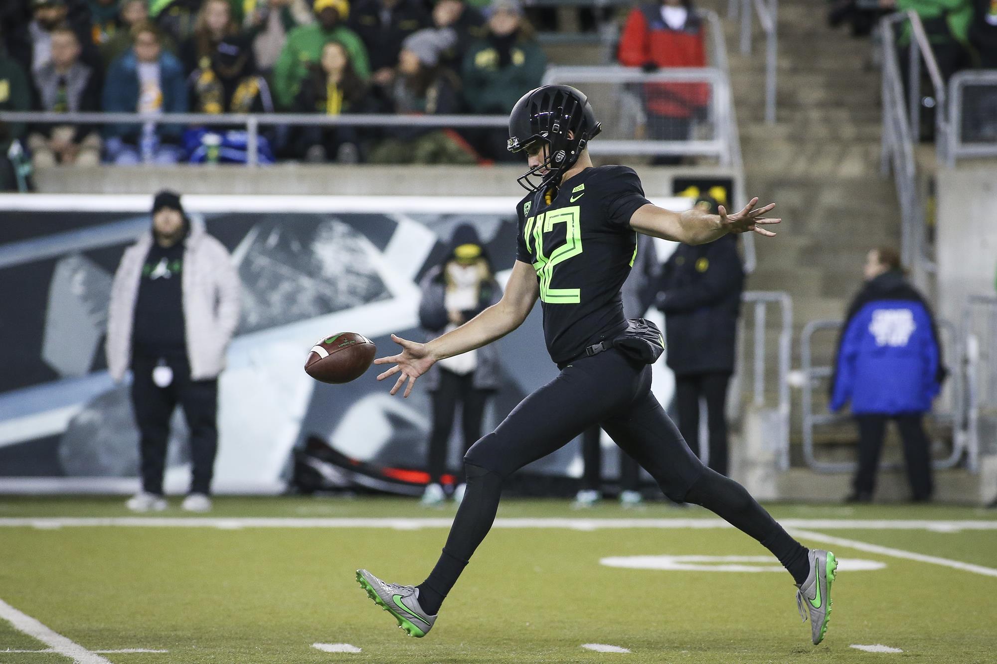 Blake Maimone - Football - University of Oregon Athletics