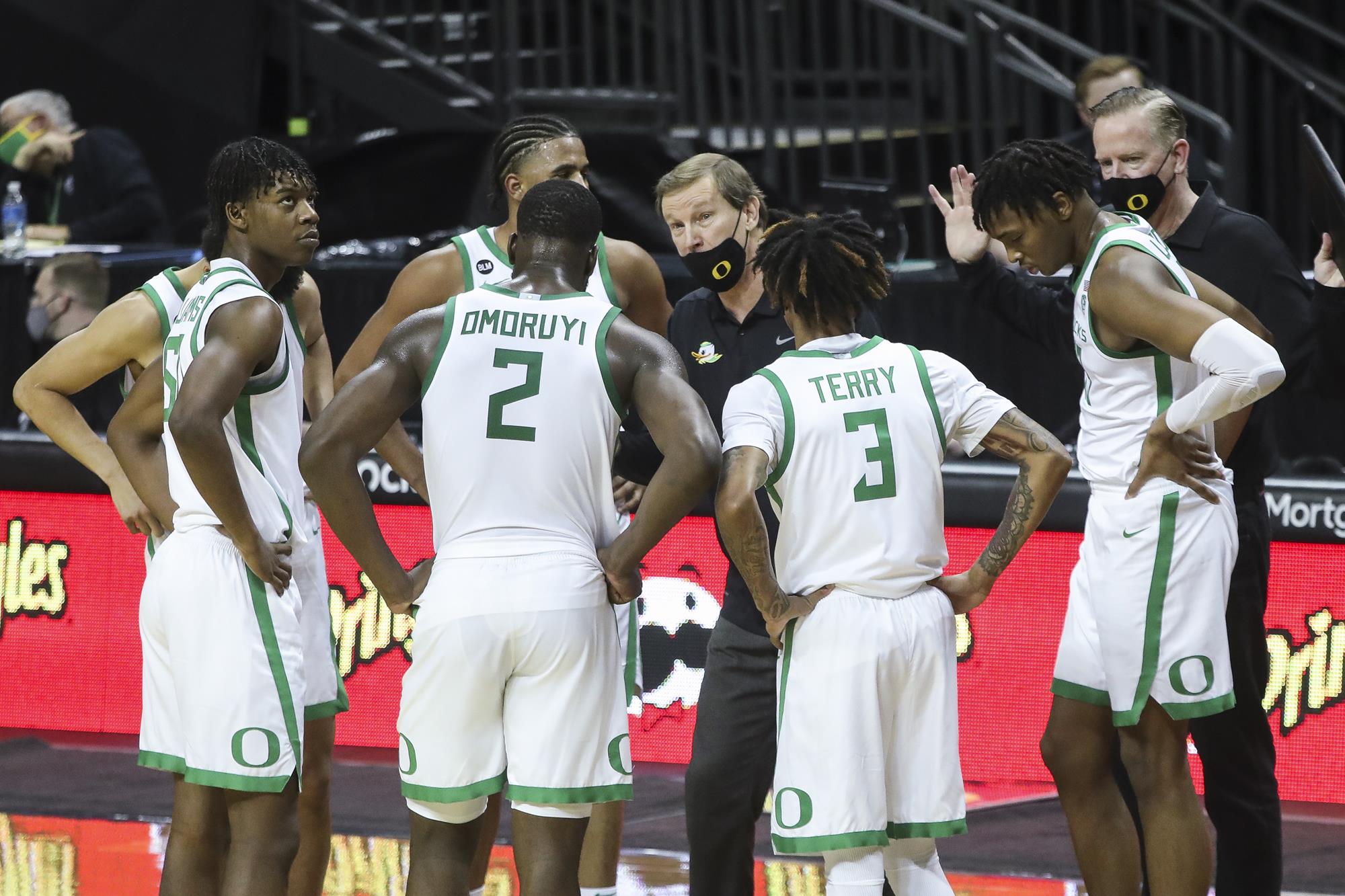 Chandler Lawson - Men's Basketball - University of Oregon Athletics
