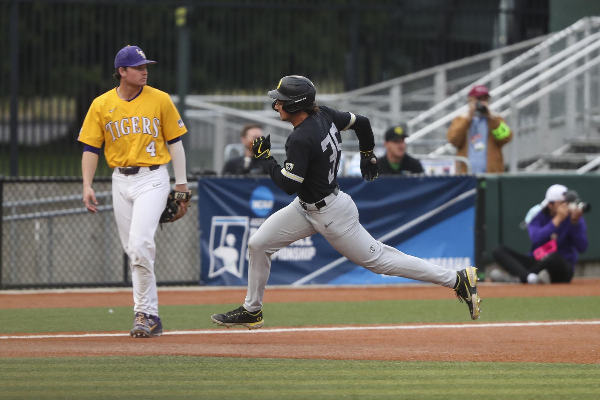 Anthony Hall - Baseball - University of Oregon Athletics