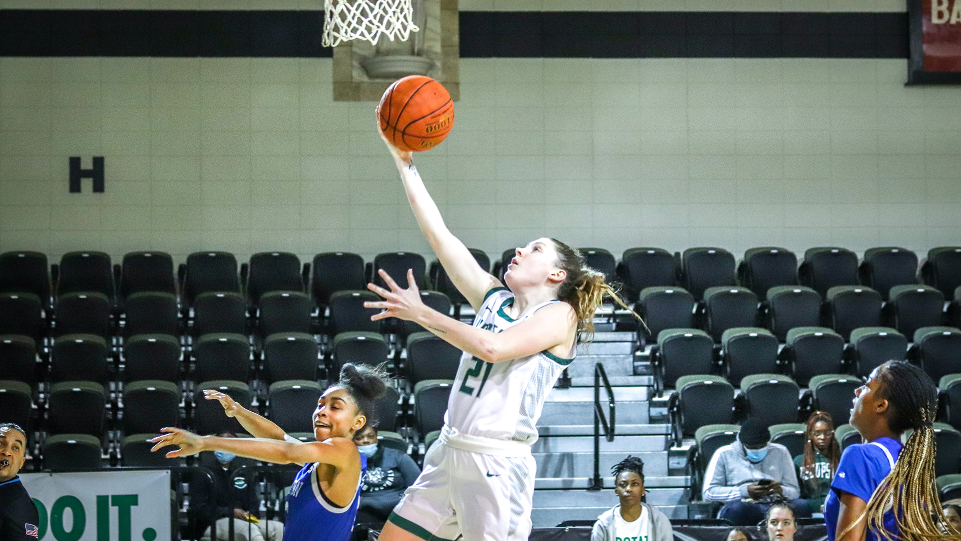 Terah Harness - 2021-22 - Women's Basketball - University of South ...