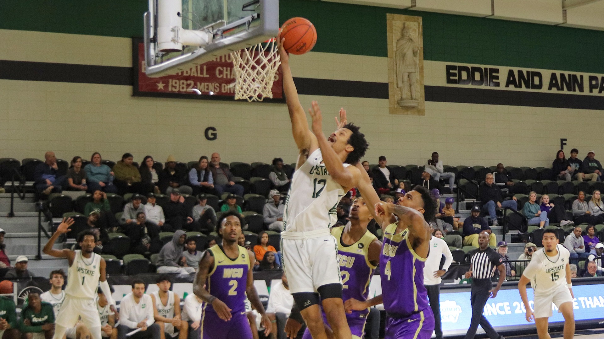 Trae Broadnax's 18 Points Leads Men's Basketball Against Western ...