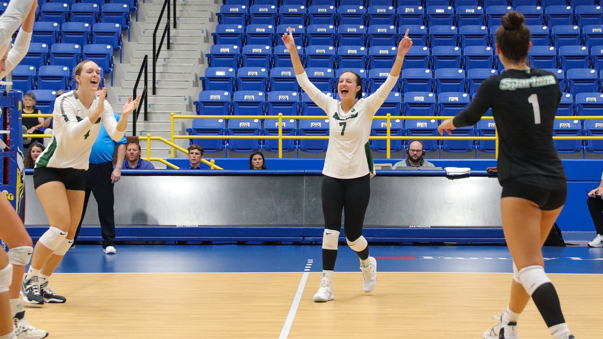 Volleyball Displays Resilience, Outlasting North Florida For a Five-Set ...