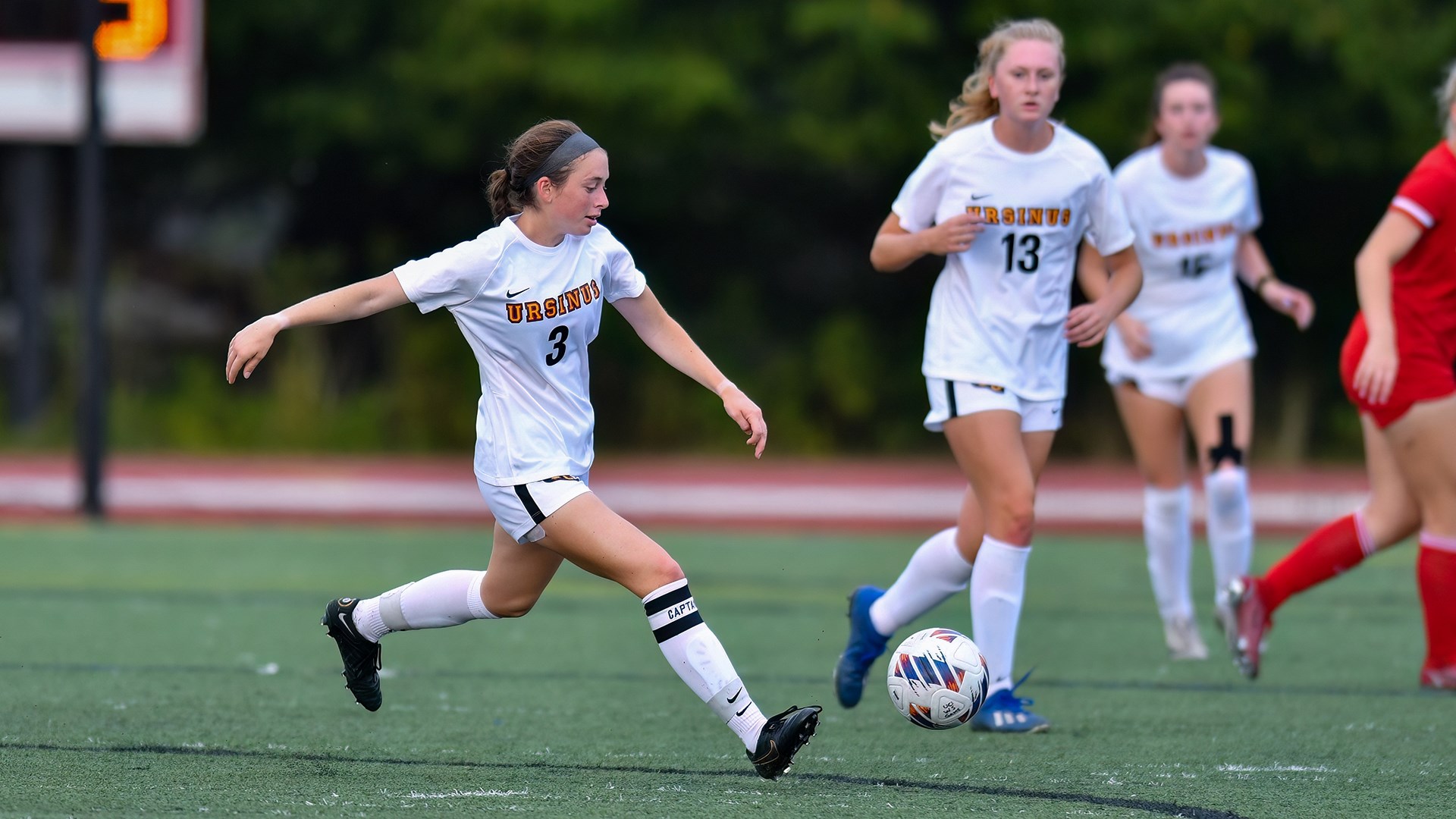 Raley and Moosbrugger Each Score as Women's Soccer Blanks Owls 2-0 ...