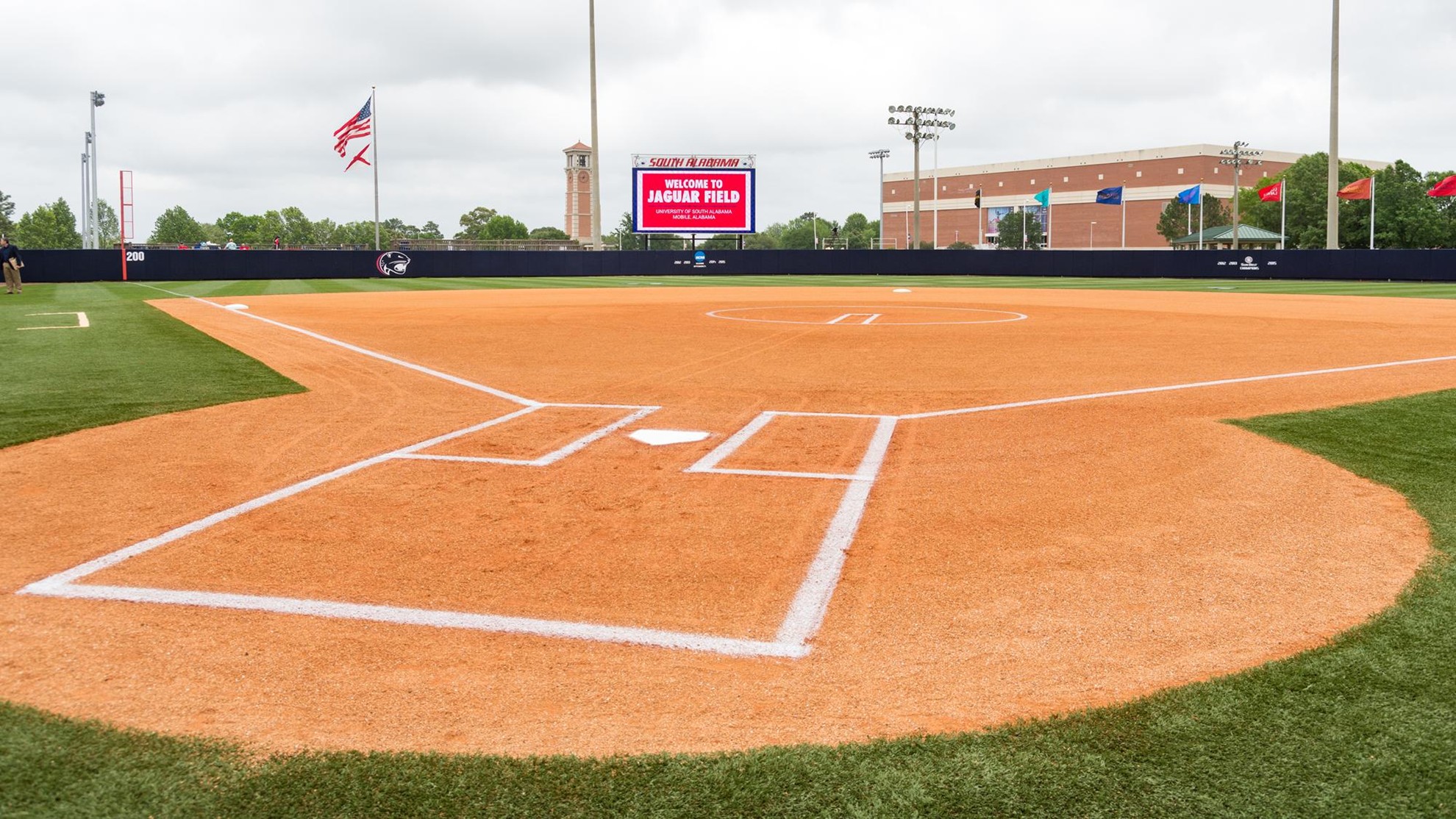 CLARK ANNOUNCES THE ADDITION OF SEVEN TO FALL SIGNEE CLASS - University ...