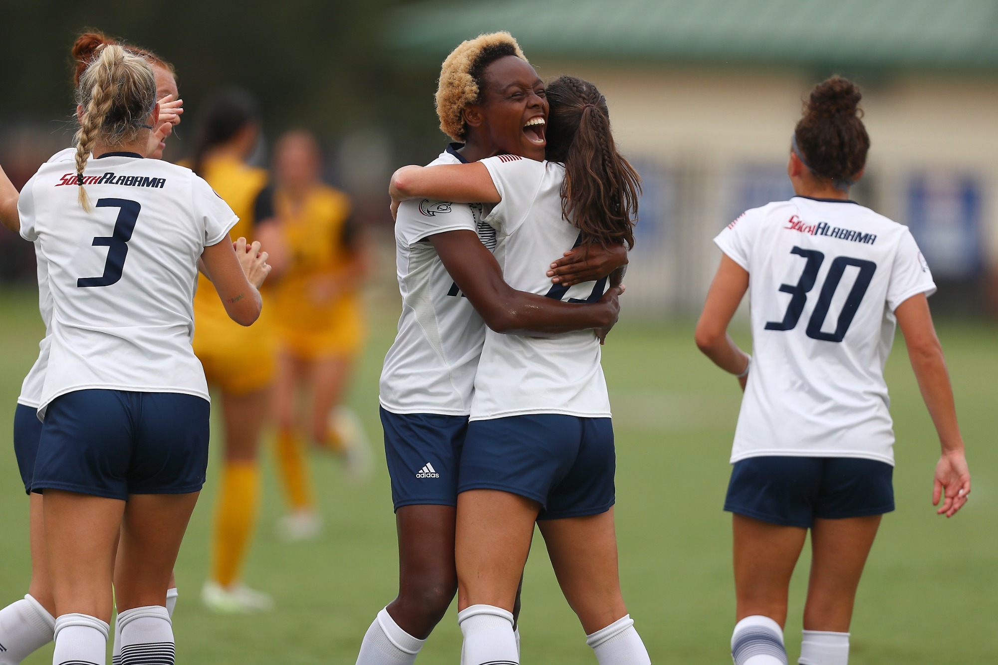 Hennessey adds Dirkse and Williams to women’s soccer staff - University ...