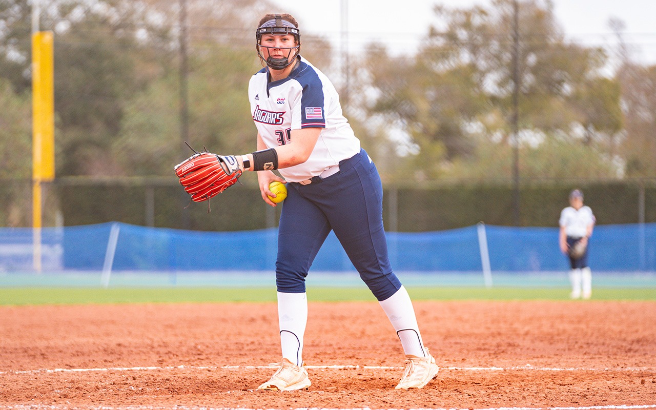 South Alabama scores two in the seventh to defeat St. John’s ...