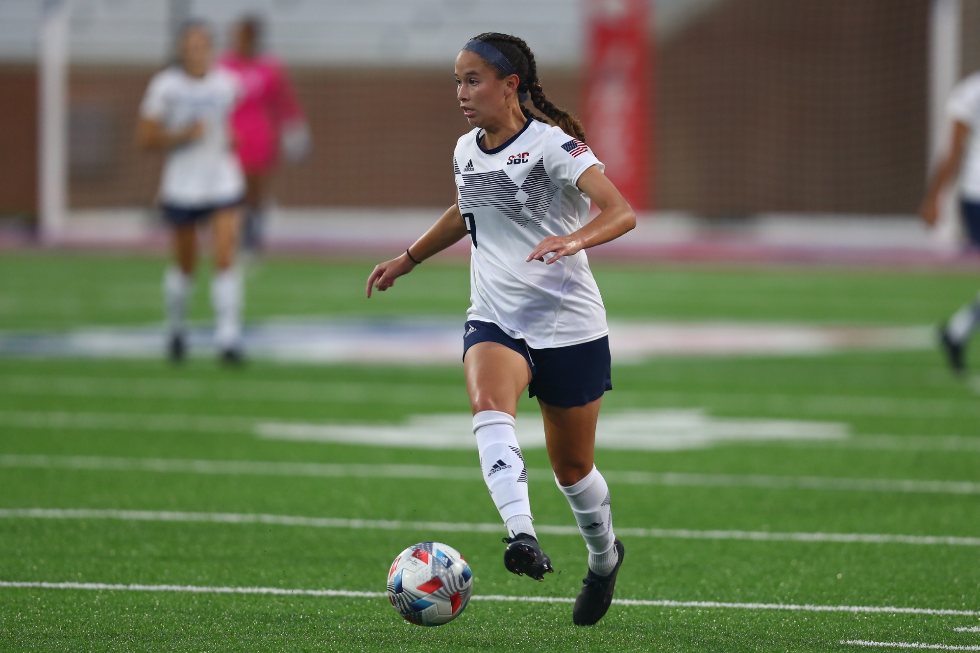 Former Jag Danielle Fuentes signs with Club Necaxa - University of ...