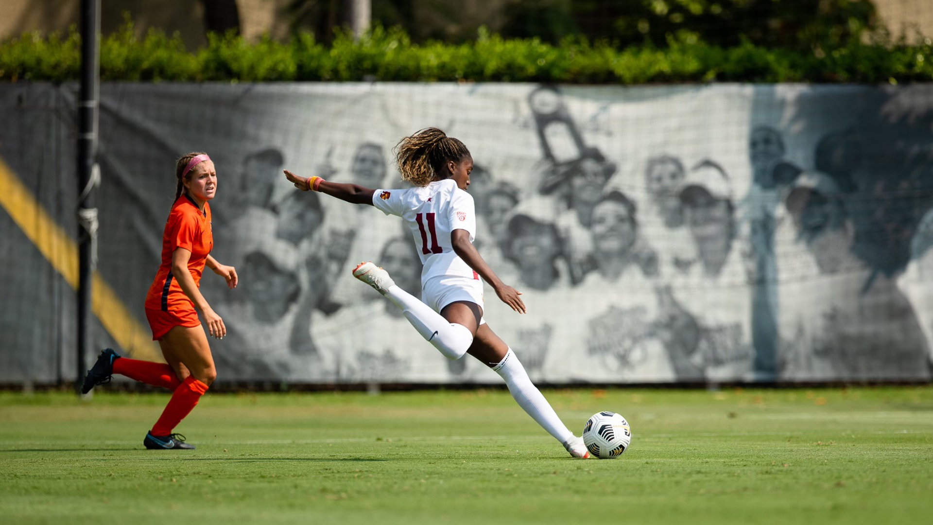 Olufolasade Adamolekun - Women's Soccer - USC Athletics