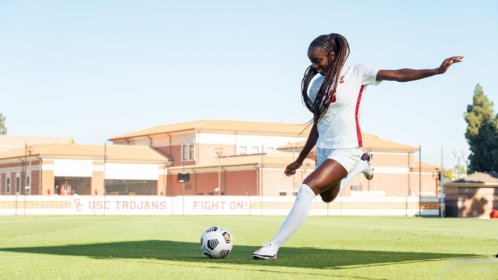 Simi Awujo - Women's Soccer - USC Athletics