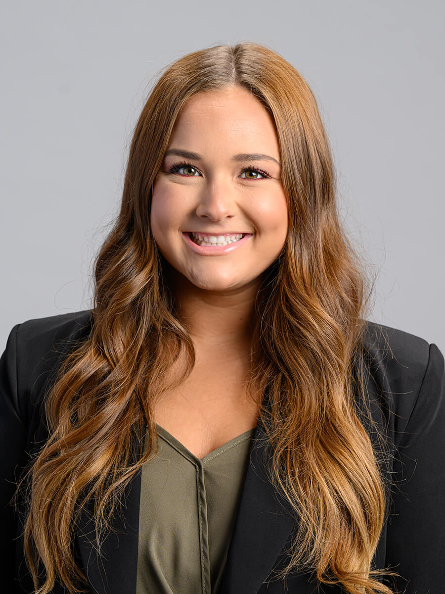 Gia Larez - Assistant Director of Sports Brands & Communications M ...