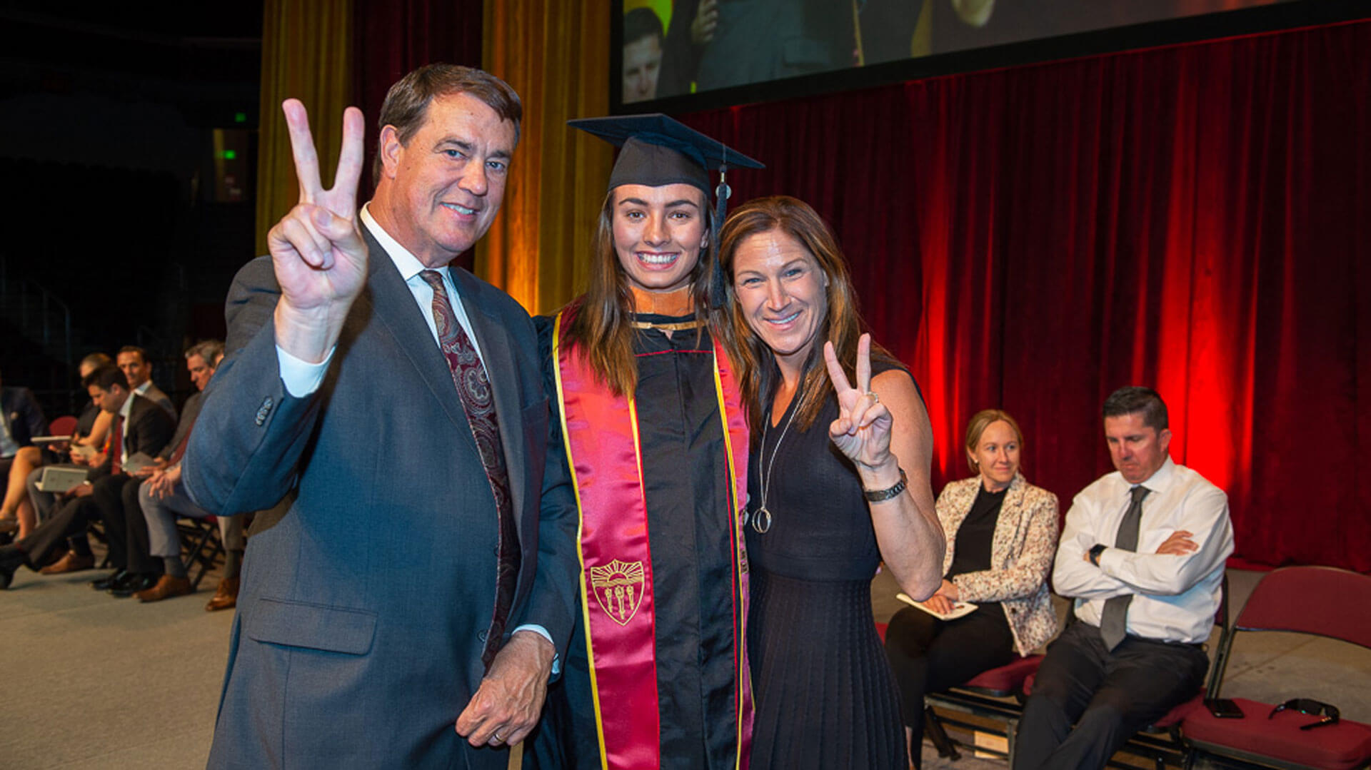 Isabelle Odgers - Women's Swimming & Diving - USC Athletics