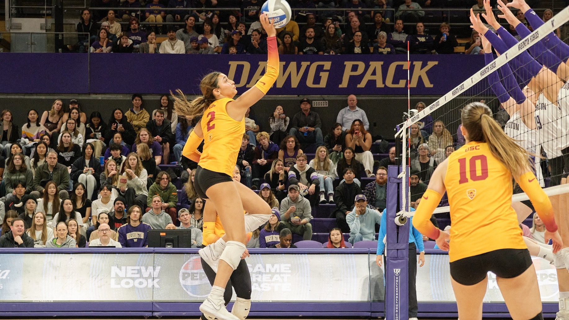 London Wijay - Women's Volleyball - USC Athletics