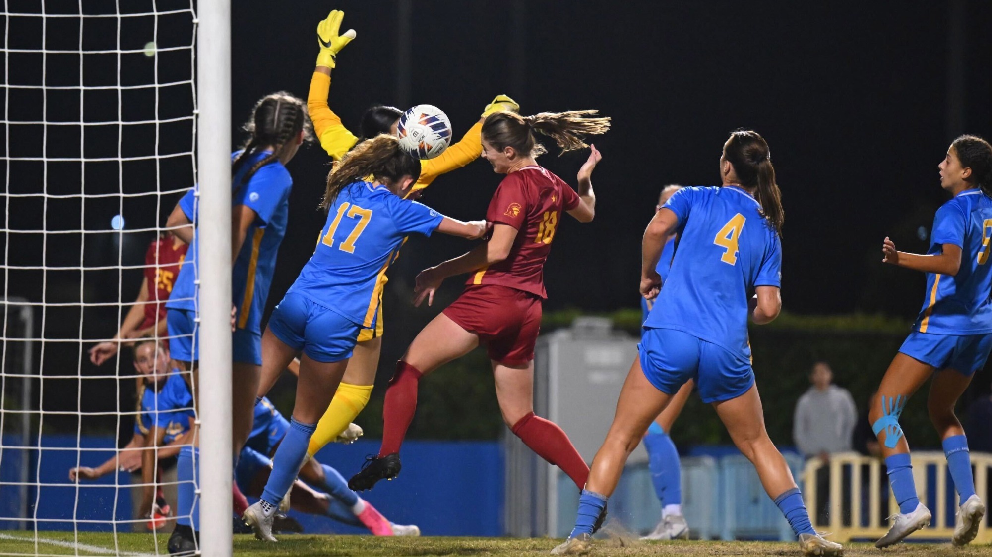 Kayla Duran - Women's Soccer - USC Athletics