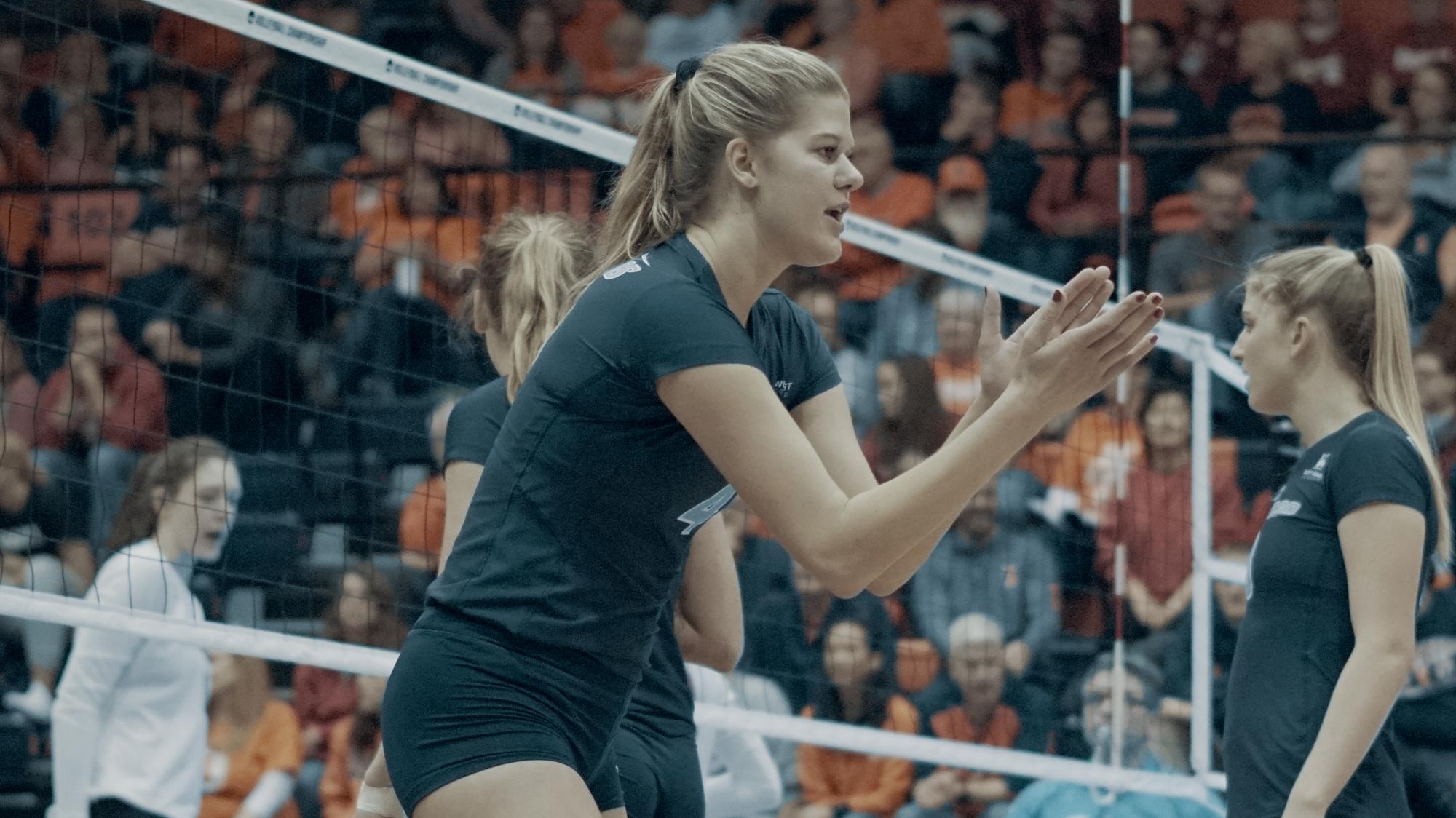 Addie Picha - Women's Volleyball - University of San Diego Athletics