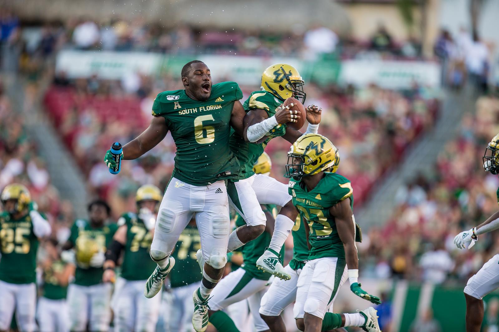Vincent Davis - Football - USF Athletics