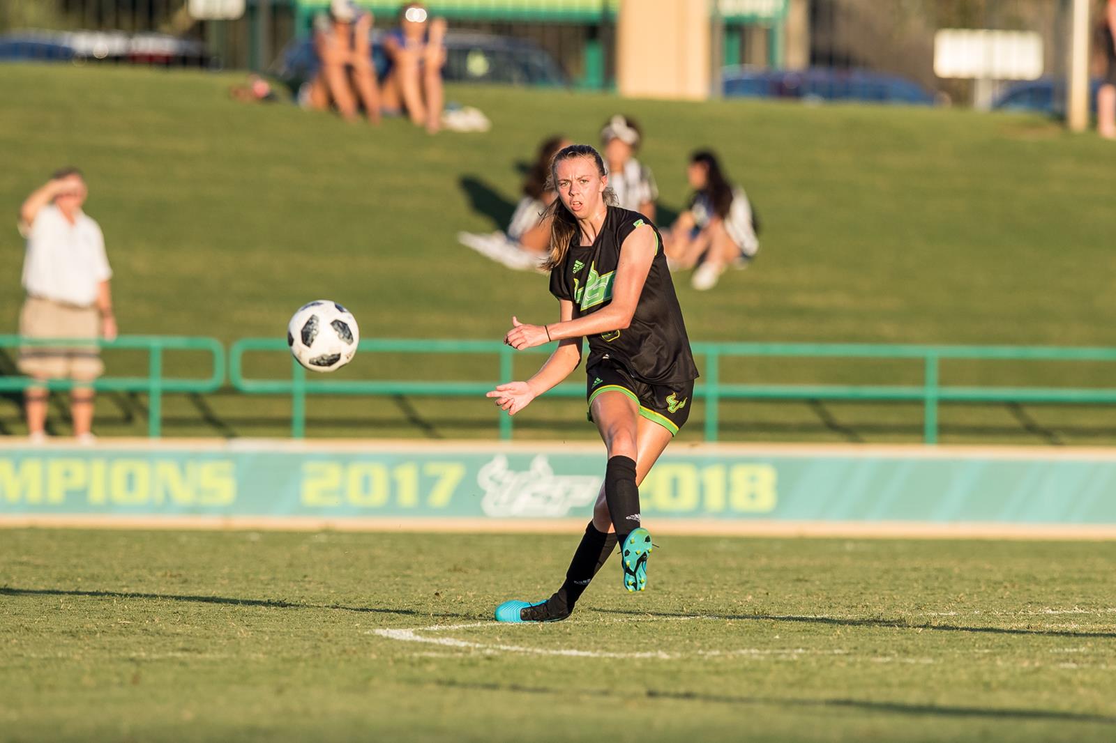 Lucy Roberts - Women's Soccer - USF Athletics
