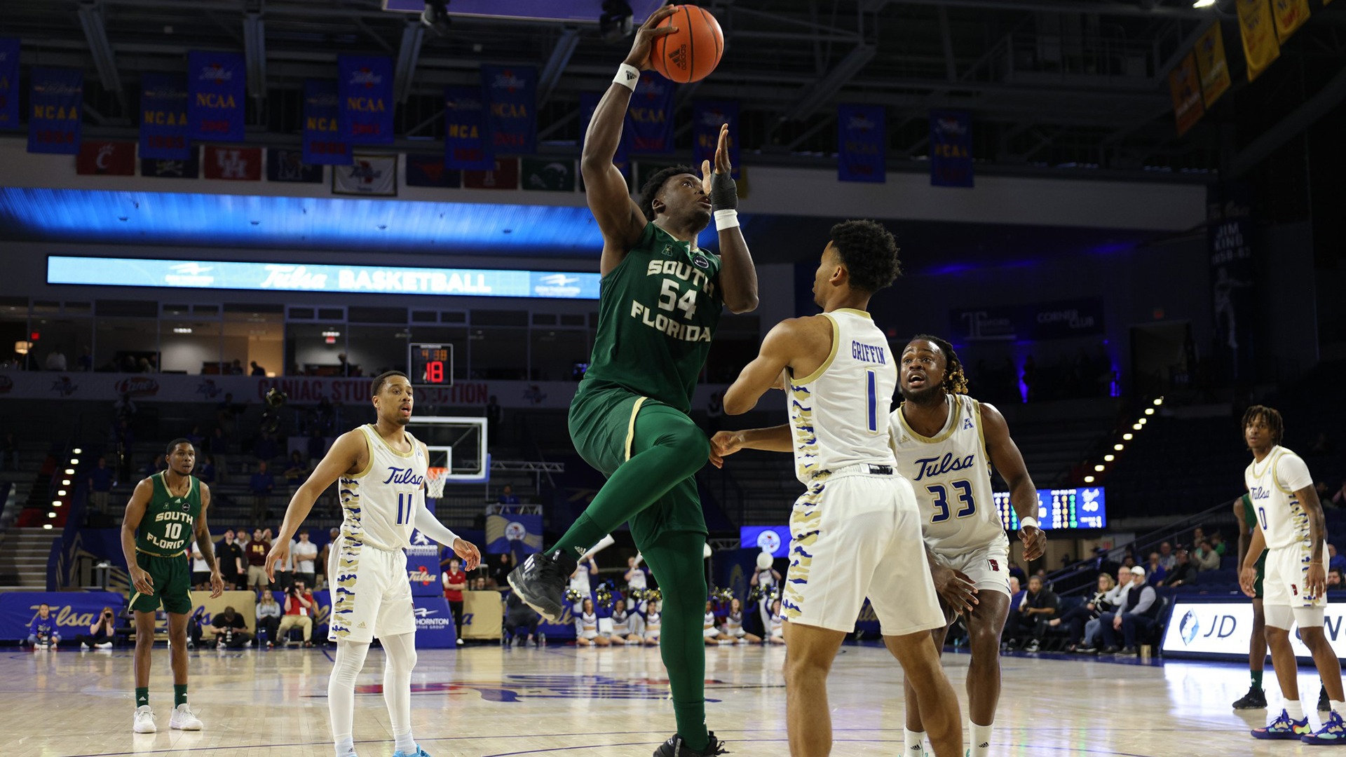 USF men’s basketball dominates at Tulsa, 96-69 - USF Athletics