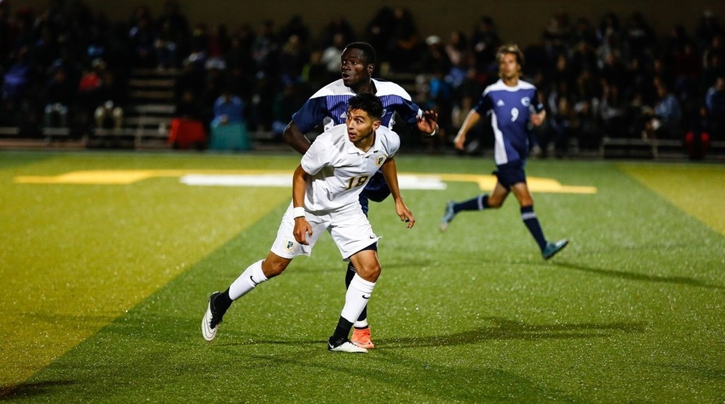 Kevin De La Torre - Men's Soccer - University of San Francisco Athletics