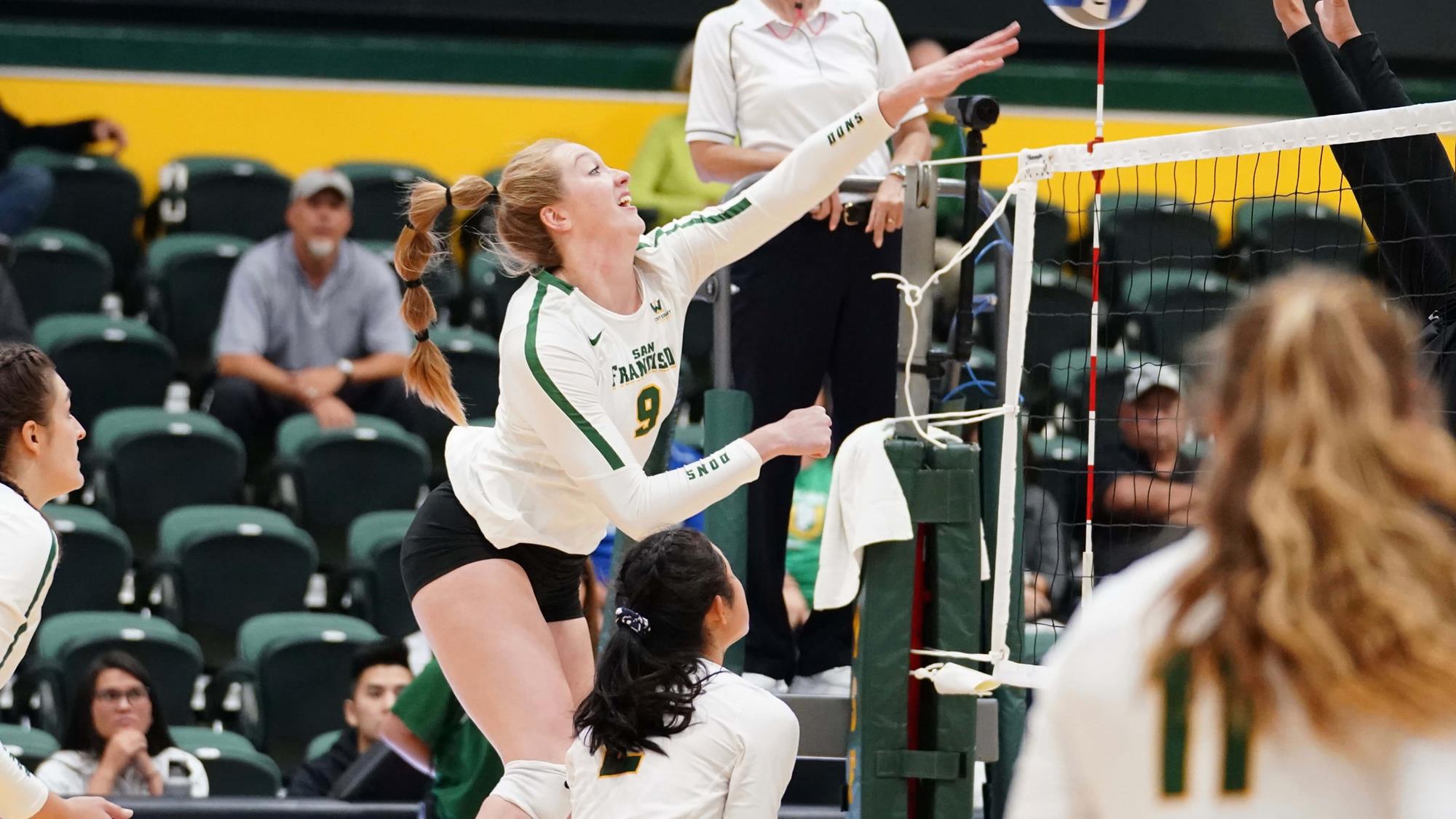 Emily Zinger - Women's Volleyball - University of San Francisco Athletics