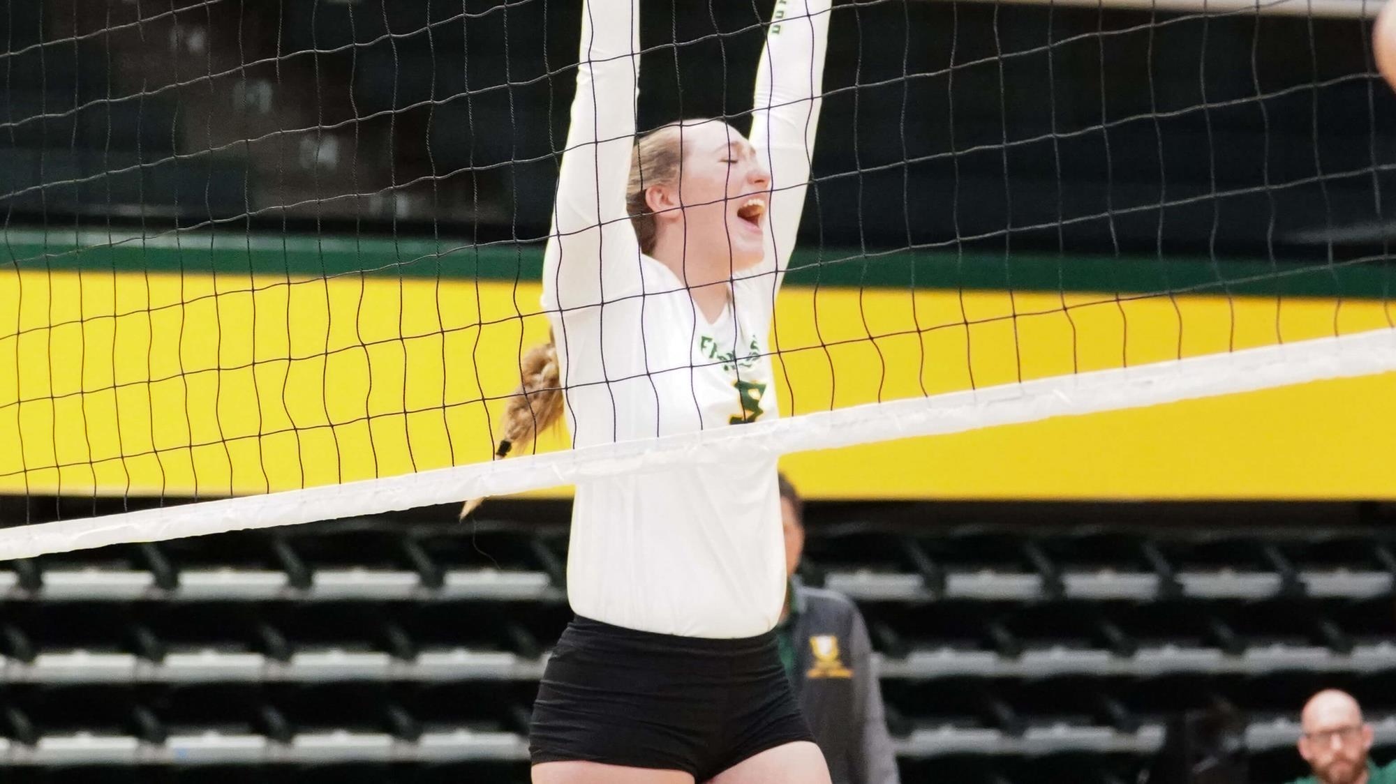 Emily Zinger - Women's Volleyball - University of San Francisco Athletics