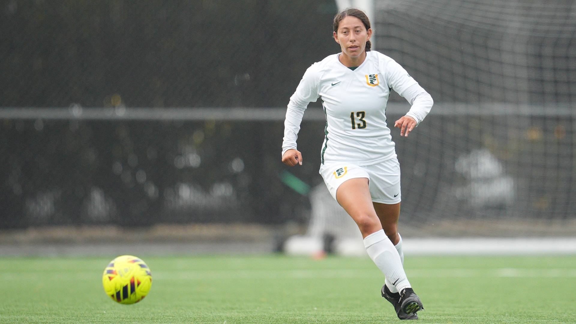 Isabelle Esparza - Women's Soccer - University of San Francisco Athletics