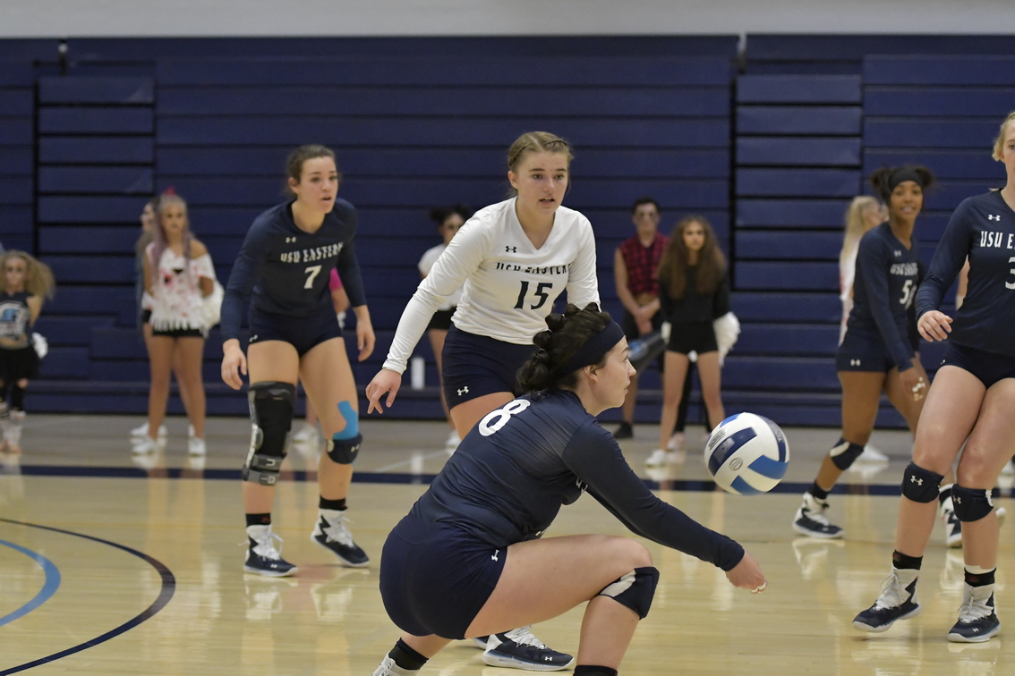 Sunny Perry - Women's Volleyball - USU Eastern Athletics