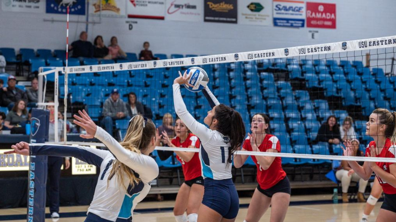 Emma Christensen - Women's Volleyball - USU Eastern Athletics