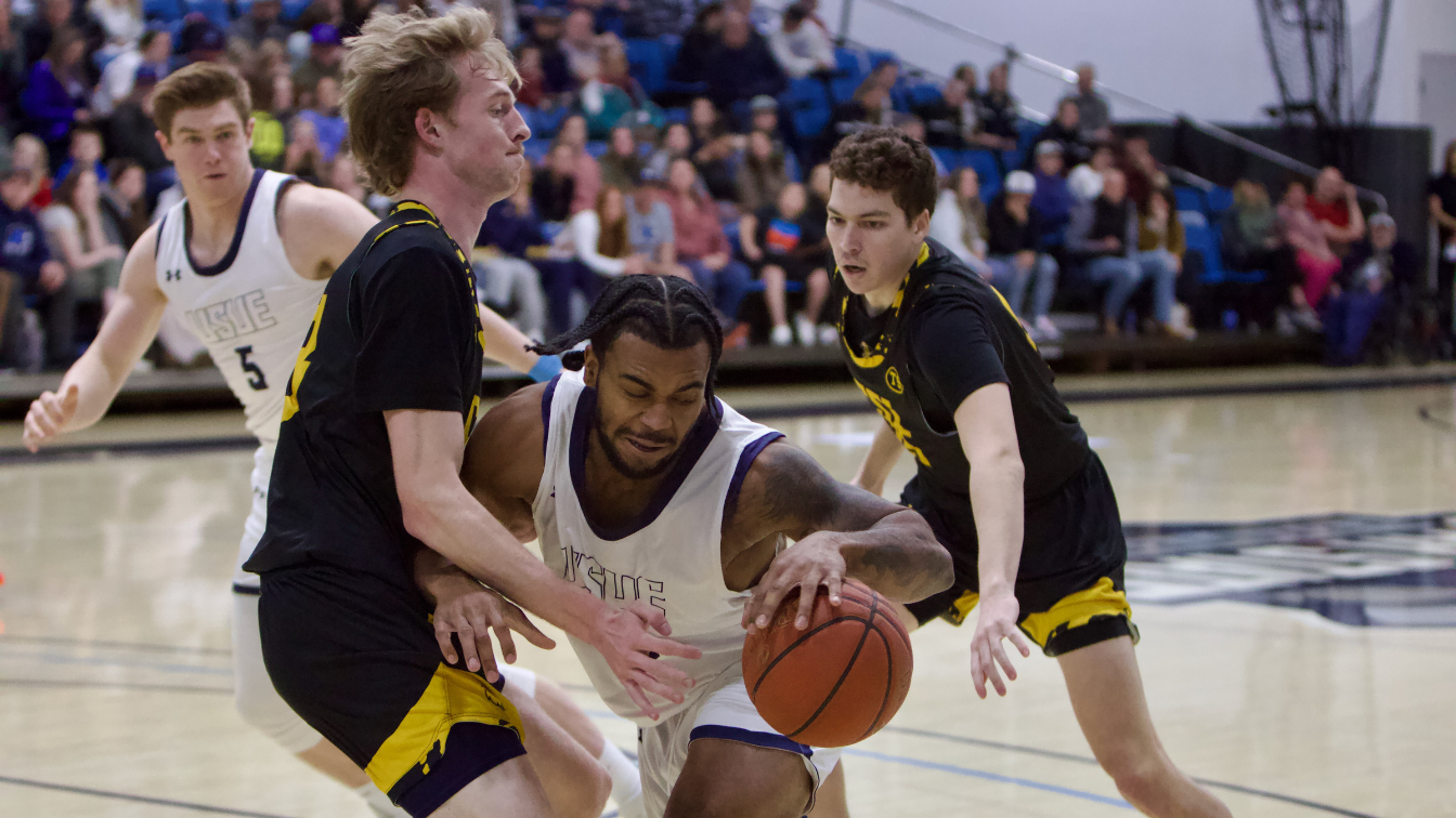 Martel Williams - Men's Basketball - USU Eastern Athletics