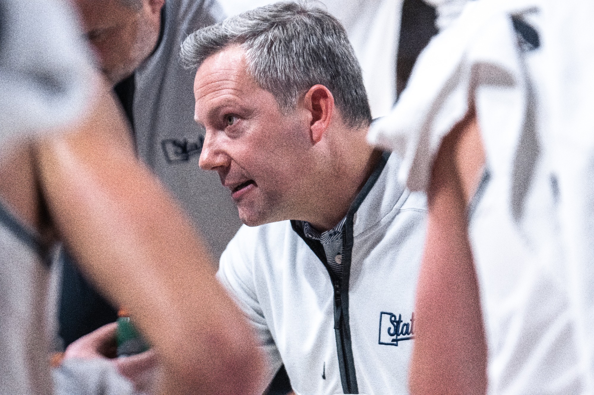 Ryan Odom Named 2023 Skip Prosser Man of the Year Award Finalist - Utah ...