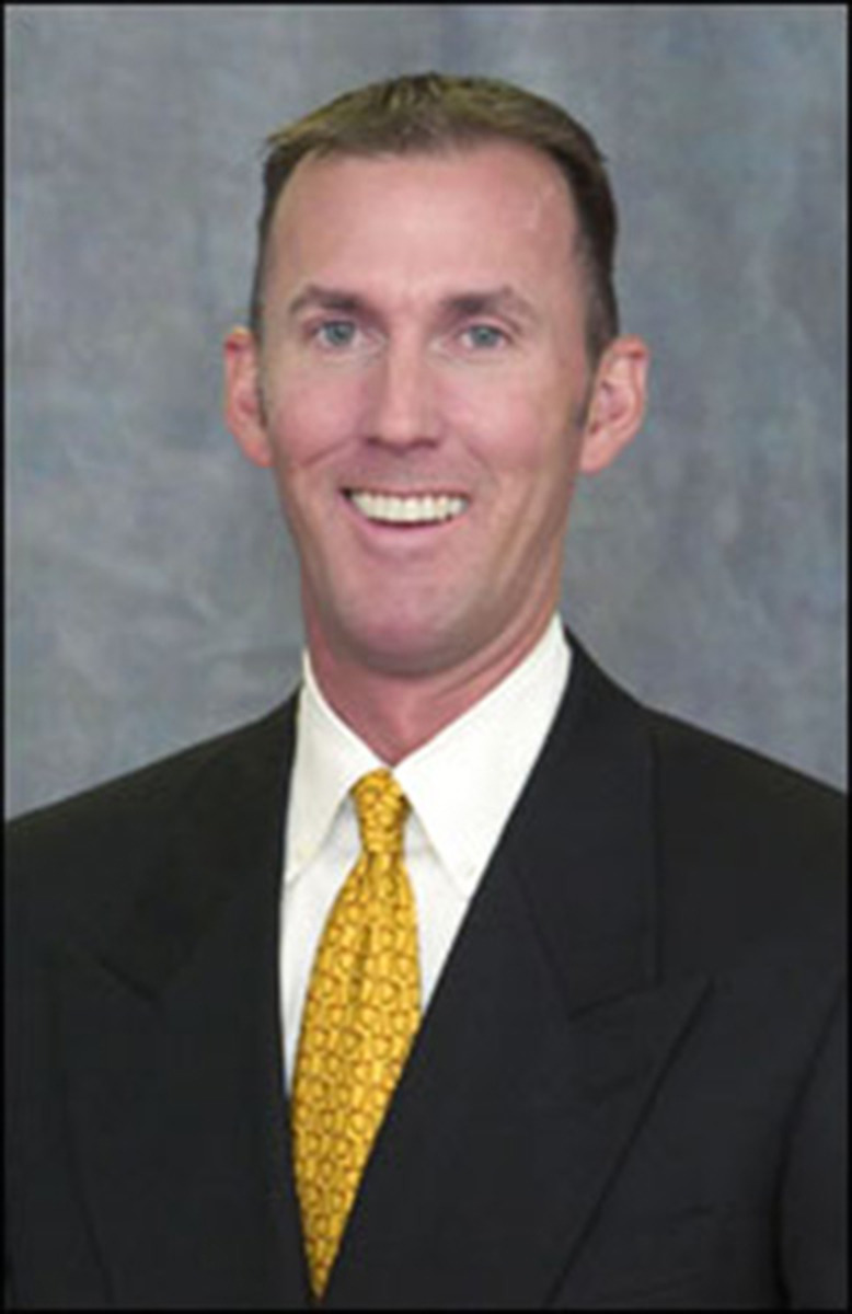 Warren joins UTA Athletics as Senior Associate AD for Marketing and ...