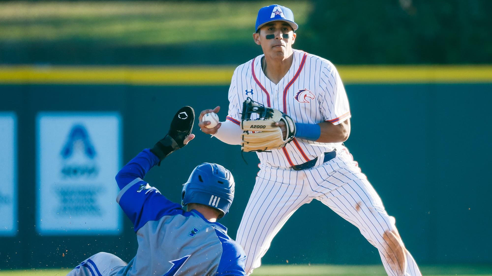 Josh Minjarez - Baseball - University of Texas Arlington Athletics