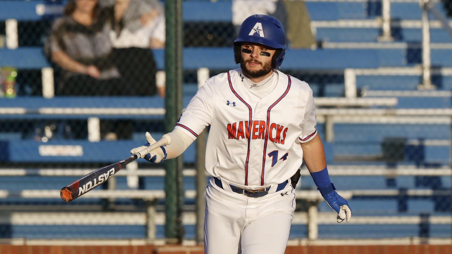 Wildcats Outlast Mavericks In High-Scoring Affair - University of Texas ...