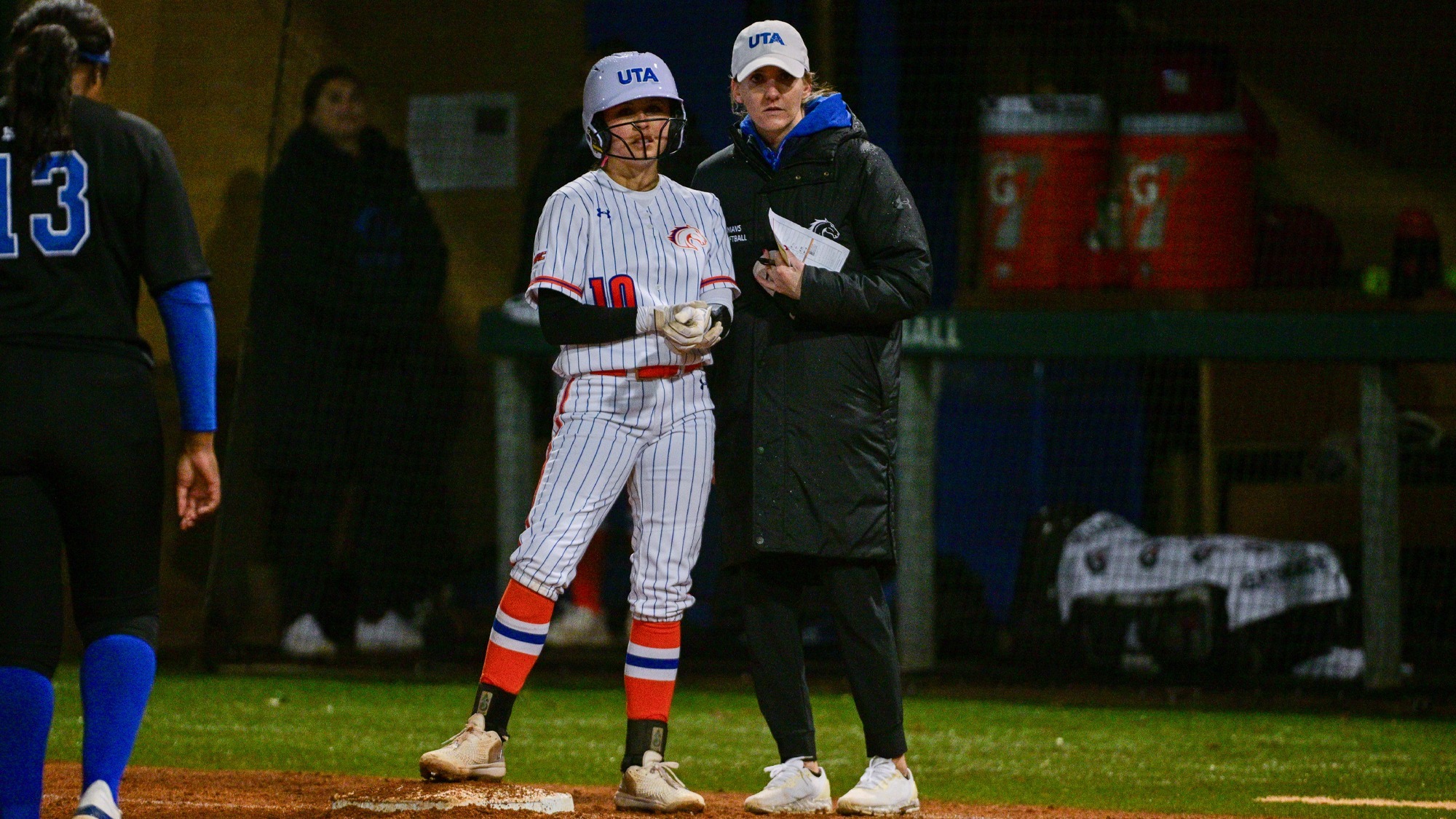 Camille Corona - Softball - University of Texas Arlington Athletics