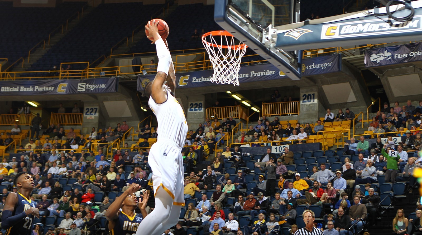 Justin Tuoyo - 2016-17 - Men's Basketball - University of Tennessee at ...