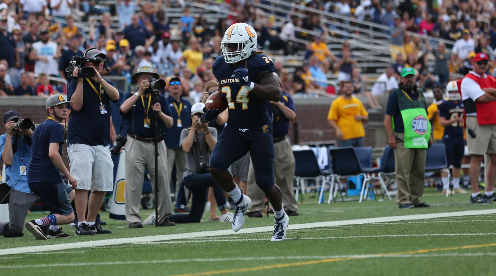 Elijah Ibitokun-Hanks - 2019 - Football - University of Tennessee at ...