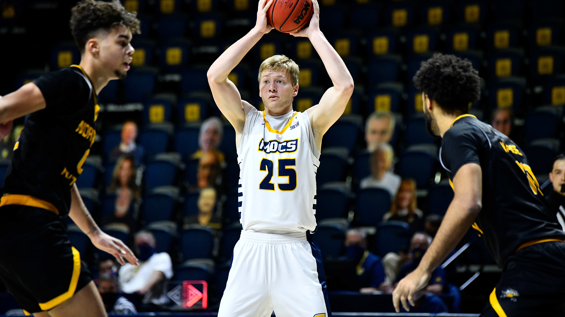 Jaden Frazier - 2021-22 - Men's Basketball - University of Tennessee at ...