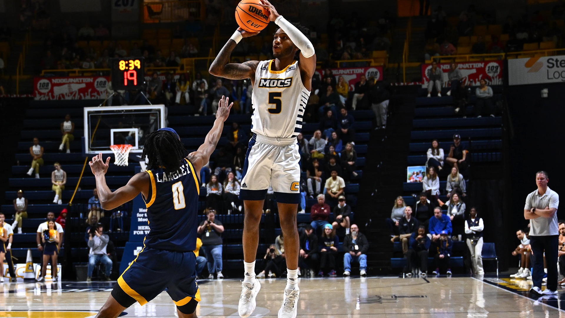 Jamal Johnson - 2022-23 - Men's Basketball - University of Tennessee at ...