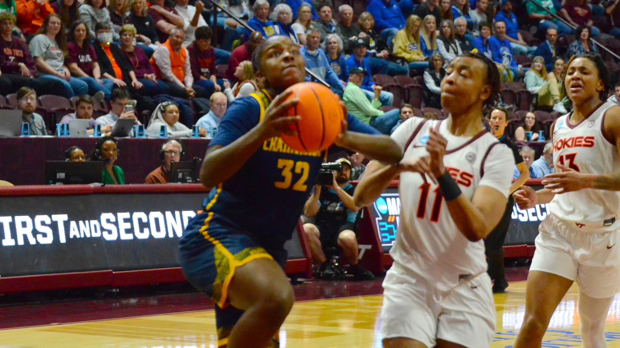 Raven Thompson - 2023-24 - Women's Basketball - University of Tennessee ...