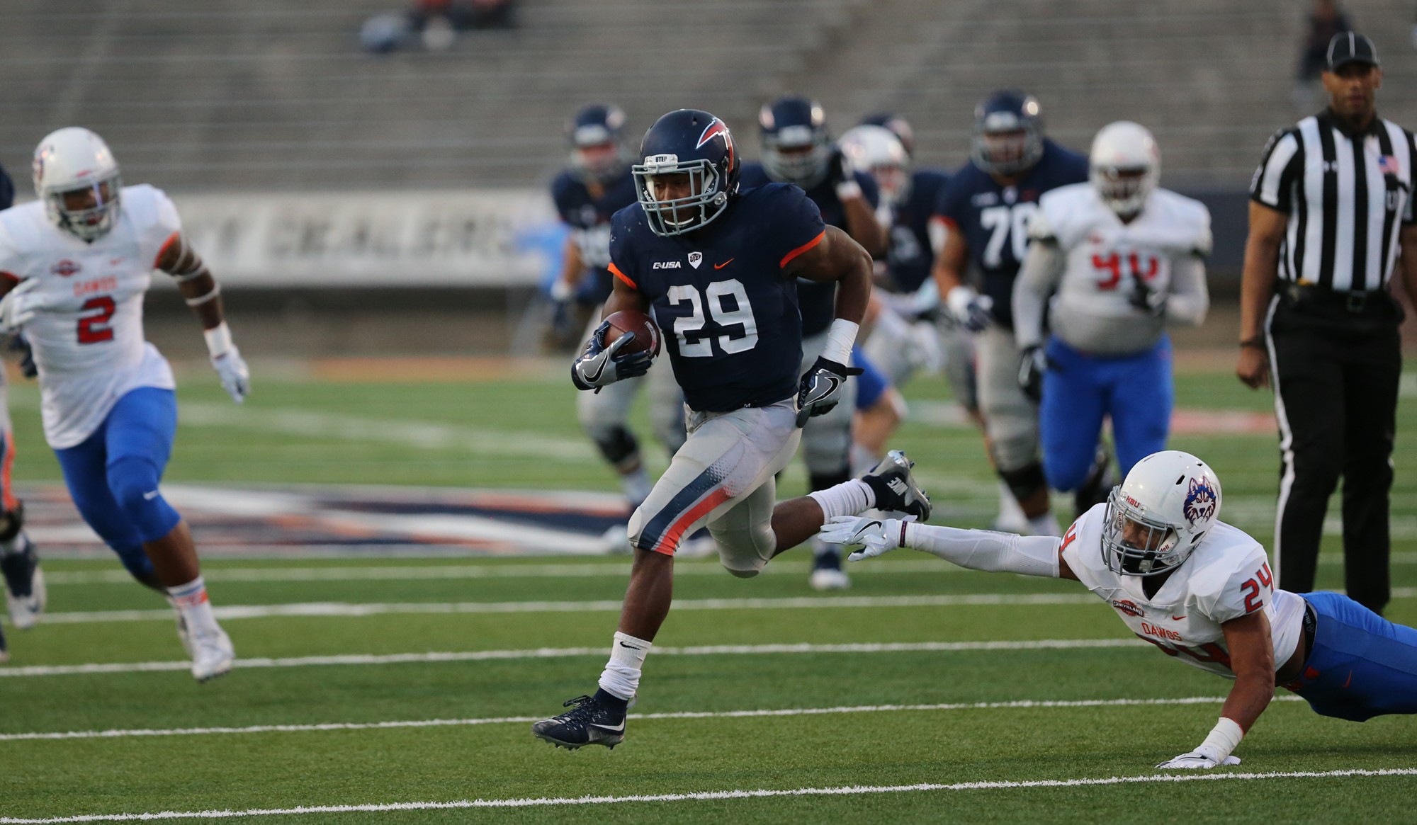 Aaron Jones - Football - UTEP Miners