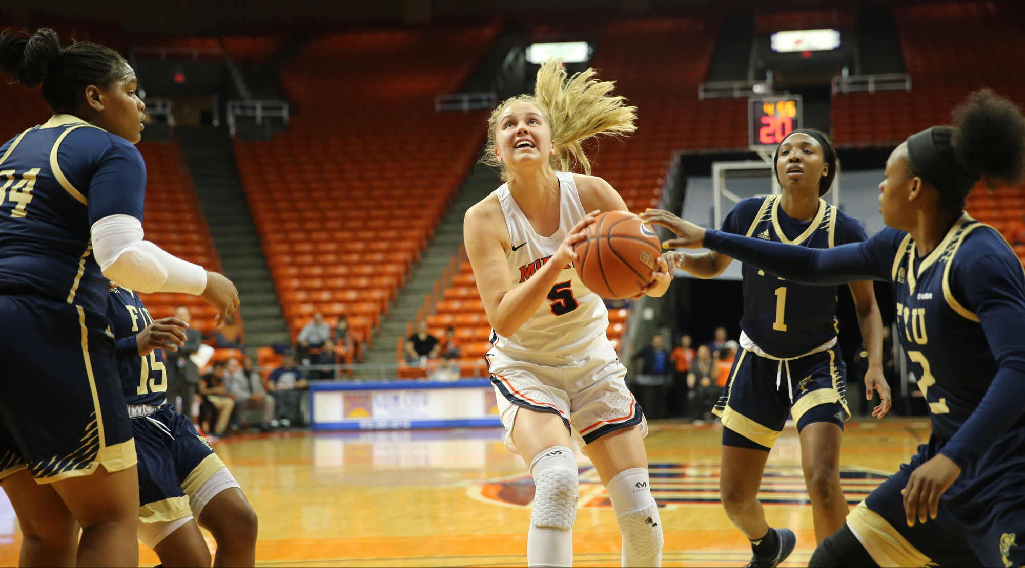 Zuzanna Puc - Women's Basketball - UTEP Miners