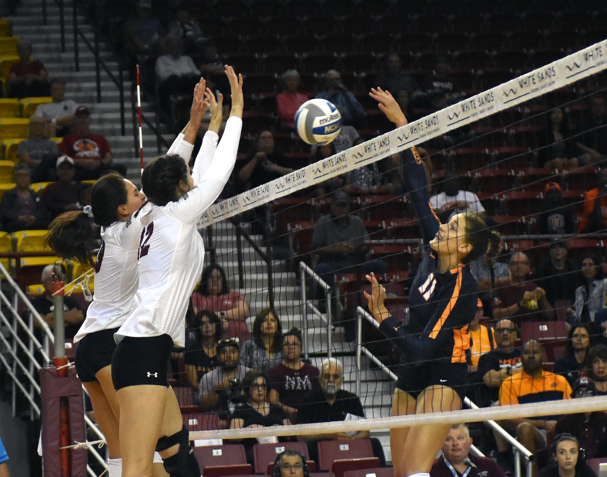 Cheyenne Jones - Women's Volleyball - UTEP Miners
