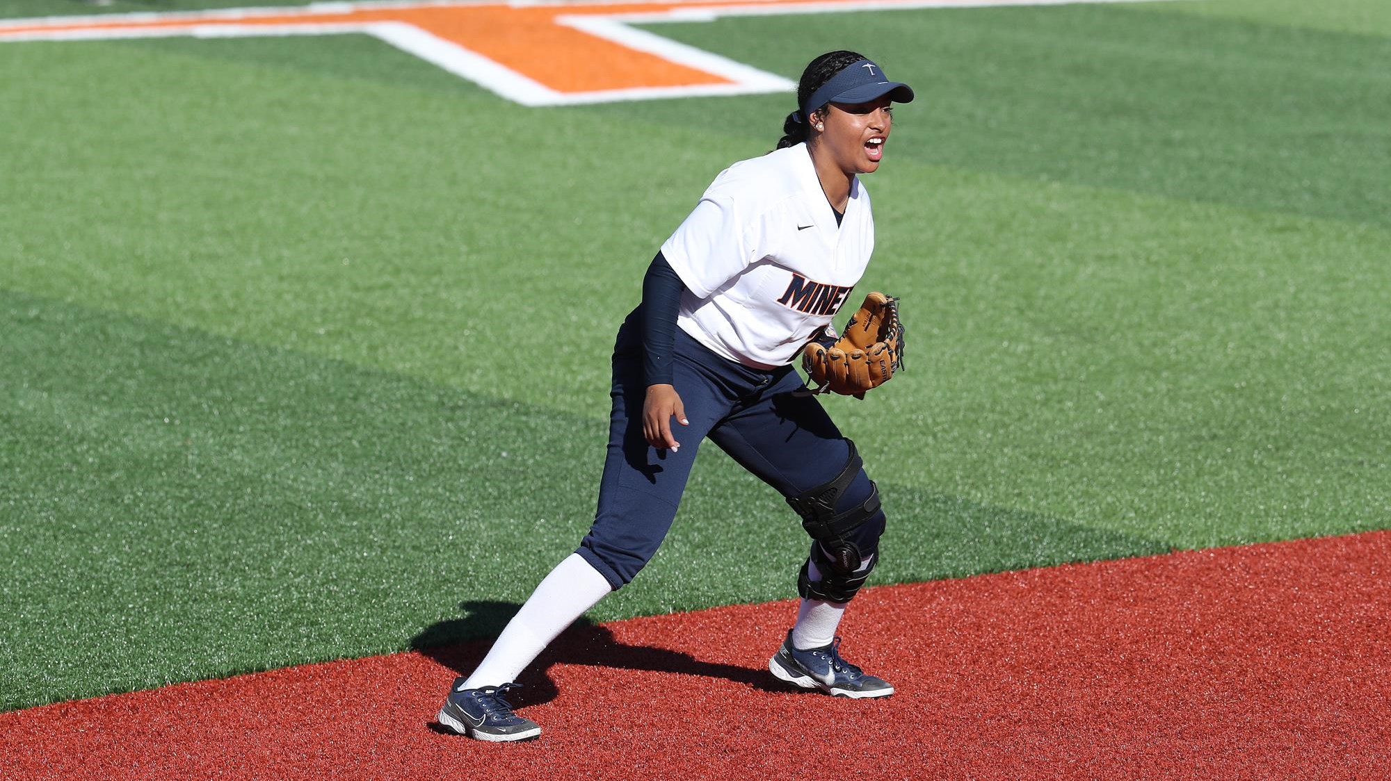 UTEP Softball Concludes Lobo Classic With Split - UTEP Miners