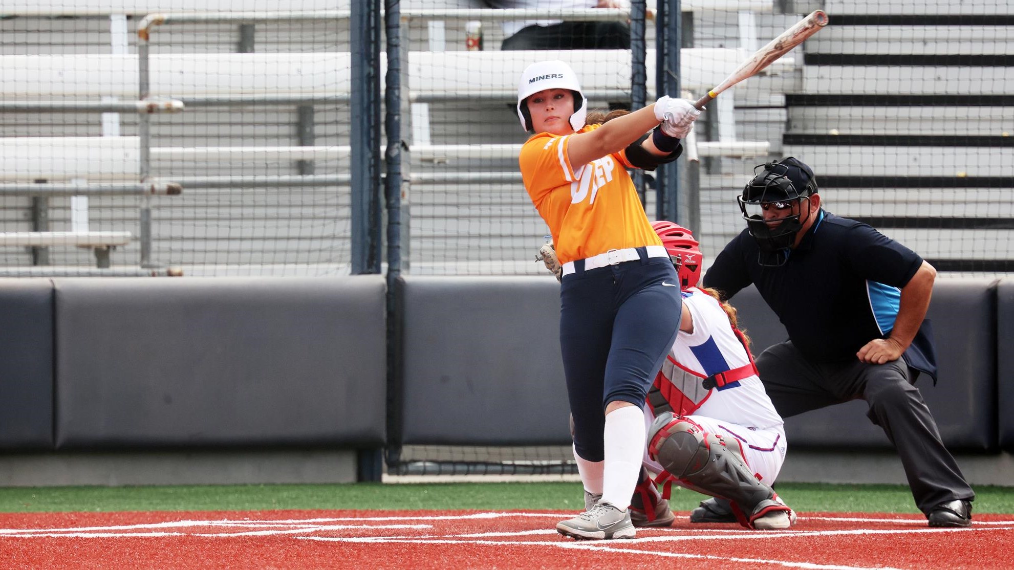UTEP Softball Stuns LA Tech in 7-6 Victory Saturday Afternoon - UTEP Miners