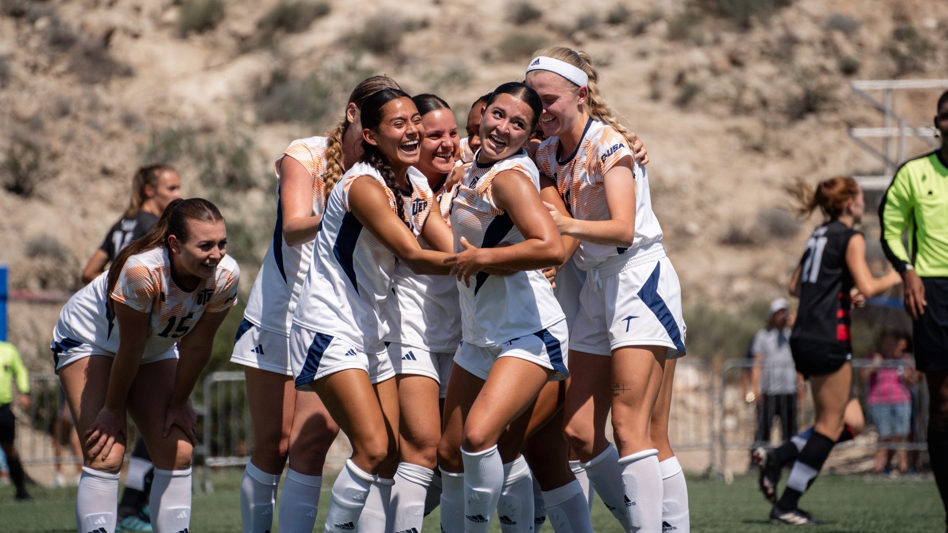 Miners Secure First Win of Keeton Era - UTEP Miners