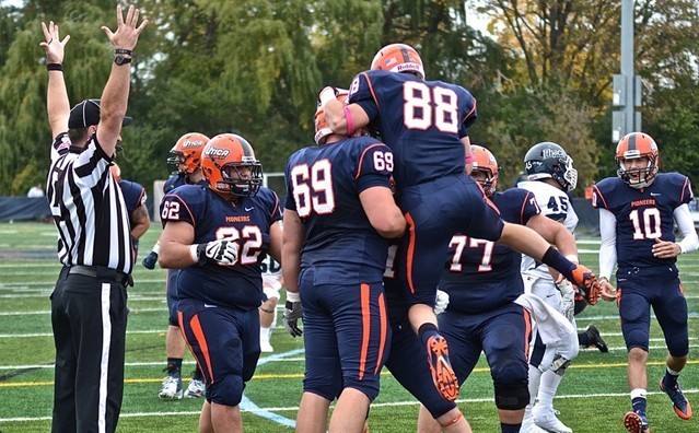 Zach Hunnewell - Football - Utica University Athletics