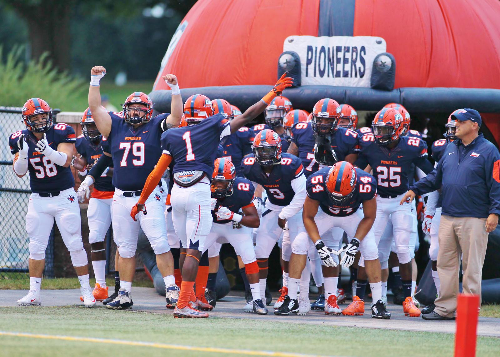 UC Football Announces 2016 Captains - Utica University Athletics