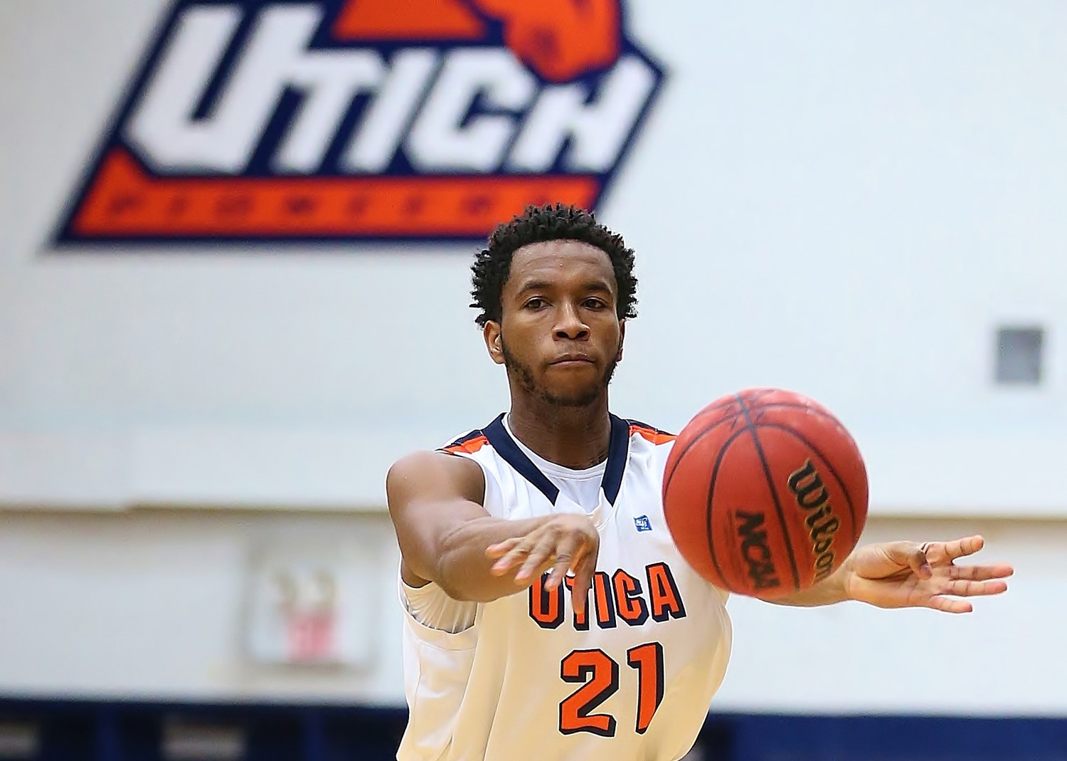 Justin Mayers - Men's Basketball - Utica University Athletics