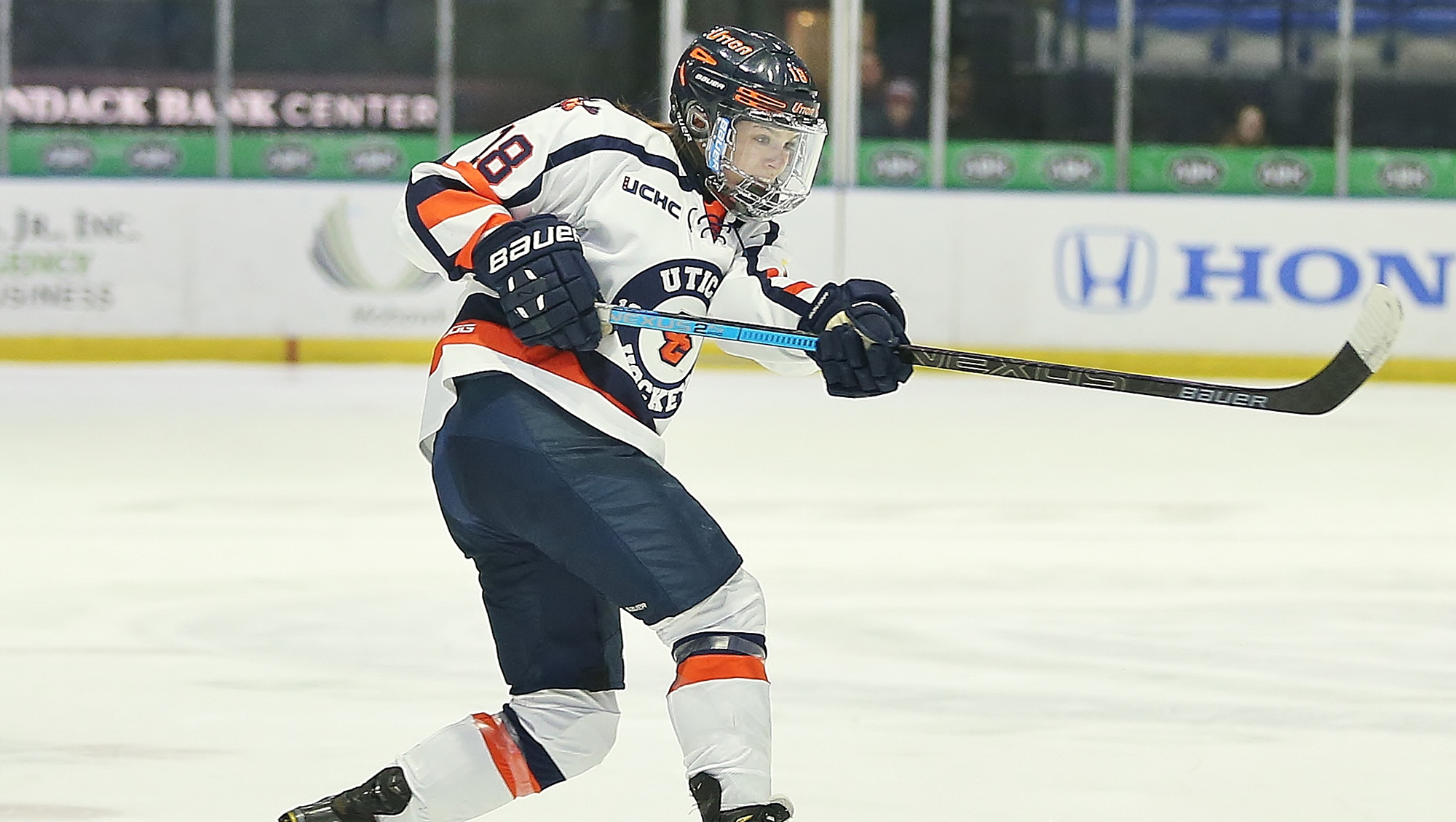 Lindsey Winter - Women's Ice Hockey - Utica University Athletics