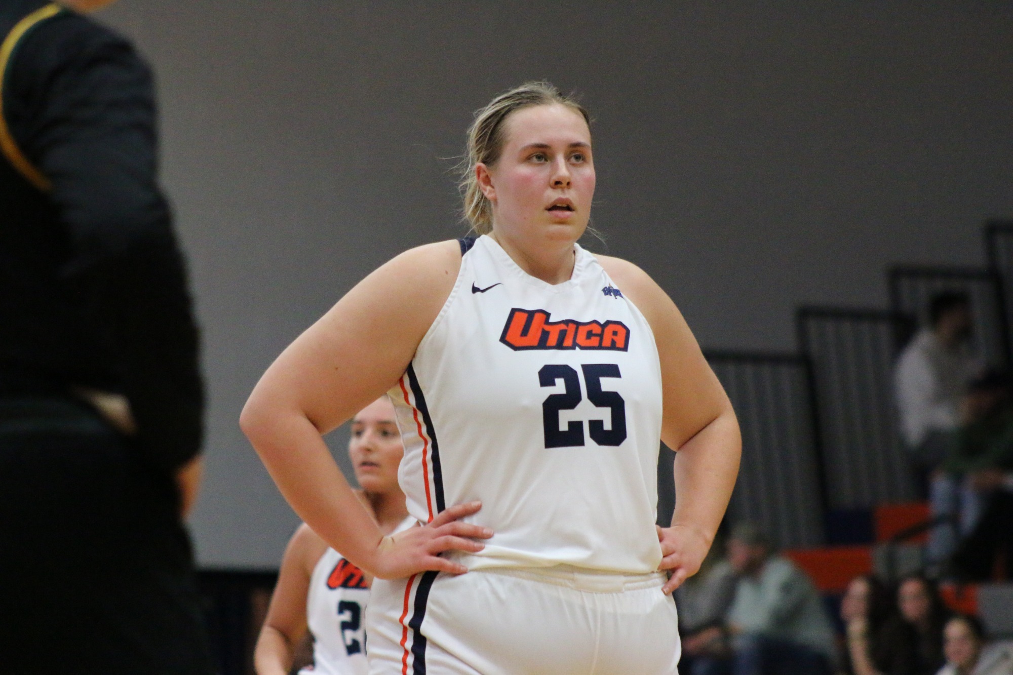 Women's Basketball Routs Wells - Utica University Athletics